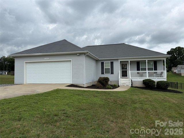 398 Green Meadows Dr, Taylorsville, NC 28681