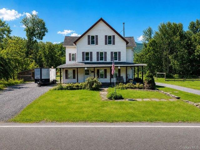 398 Lake Rd, Hunter, NY 12442