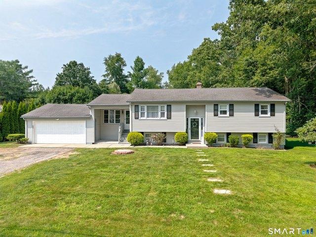 398 Moosup Pond Rd, Plainfield, CT 06354