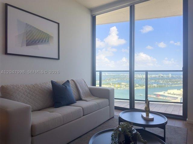 398 NE 5th St Apt 4210, Miami, FL 33132