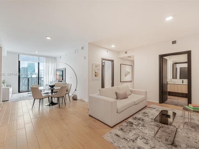 398 NE 5th St, Unit 3017, Miami, FL 33132 | MLS #A11899 | Compass