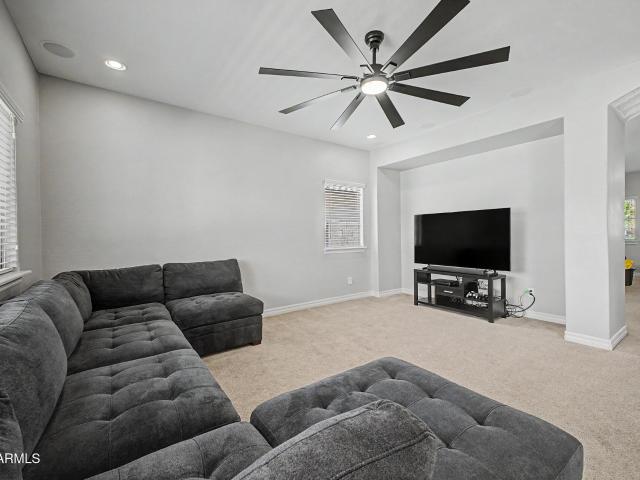 398 W LYLE Avenue