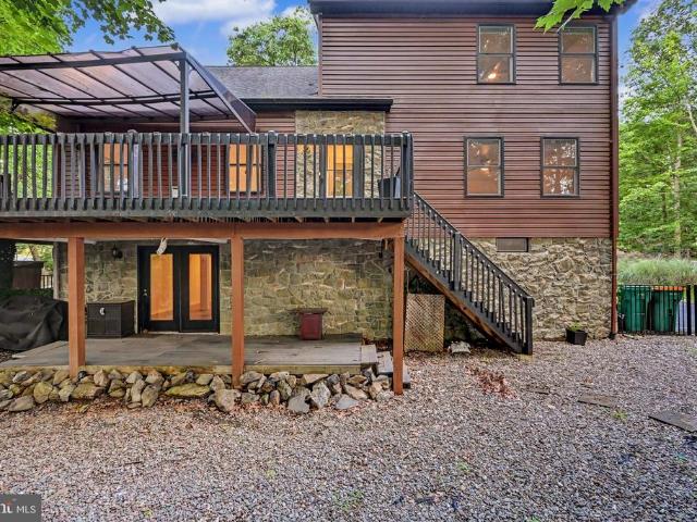 398 Walden Dr