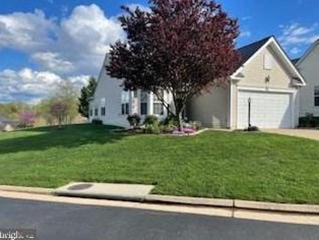 3995 Melting Snow Pl, Dumfries, VA 22025