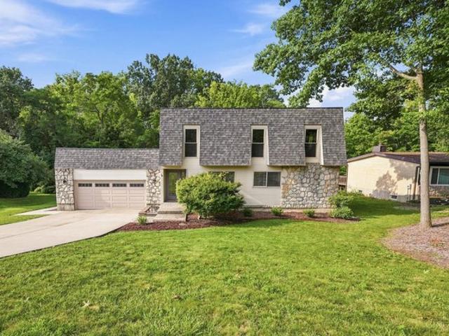 3995 Ridgedale Dr, Green Township, OH 45247