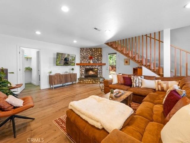 39965 Hillcrest, Big Bear Lake, CA 92315