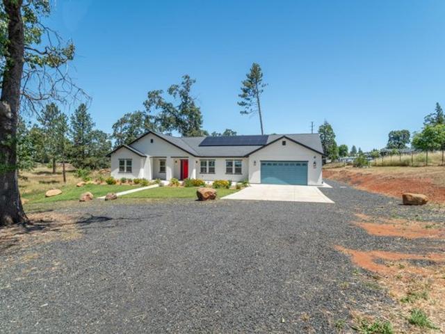 3997 Skyview Dr, Paradise, CA 95969