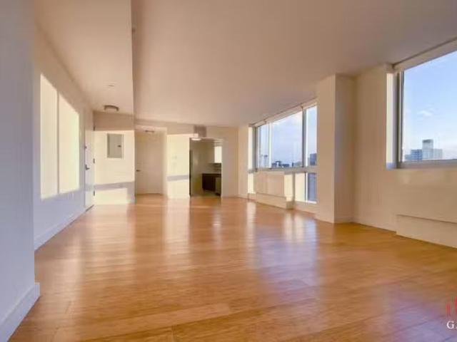 39989386 310 2nd Ave 11G