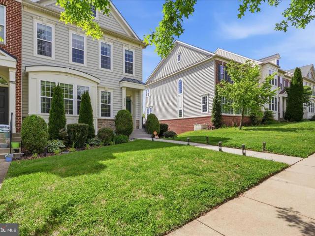 3998 Braidwood Drive N