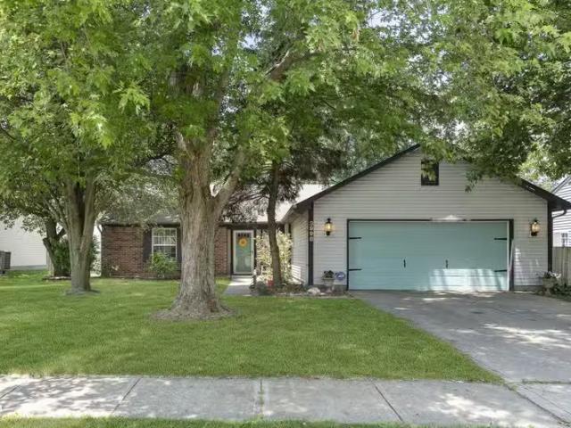 3998 JASON AVE, FRANKLIN, IN 46131 Single Family Residence For.