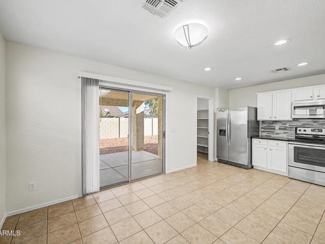 39990 w mary lou drive