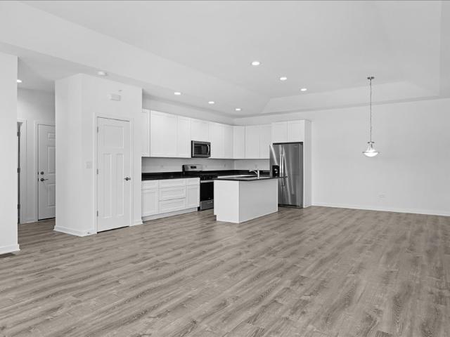 3999 Shoeger Drive