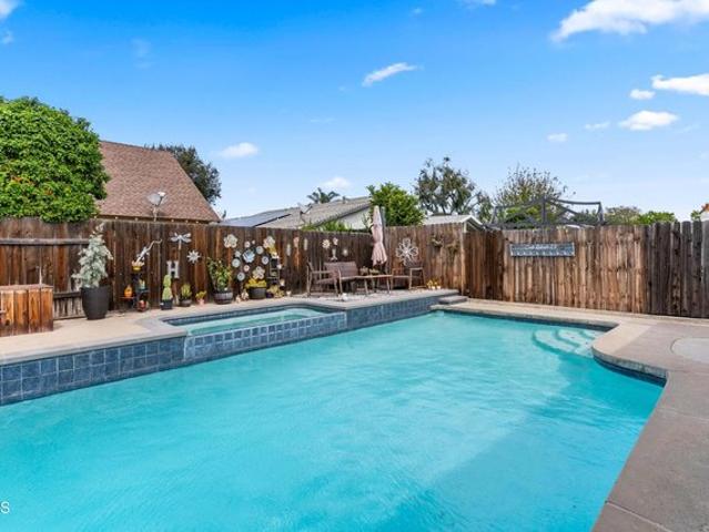 3991 Celia Ct, Simi Valley, CA 93063