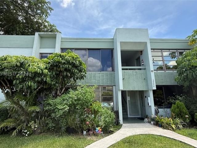 3992 N Pine Island Rd Apt 2A, Sunrise, FL 33351