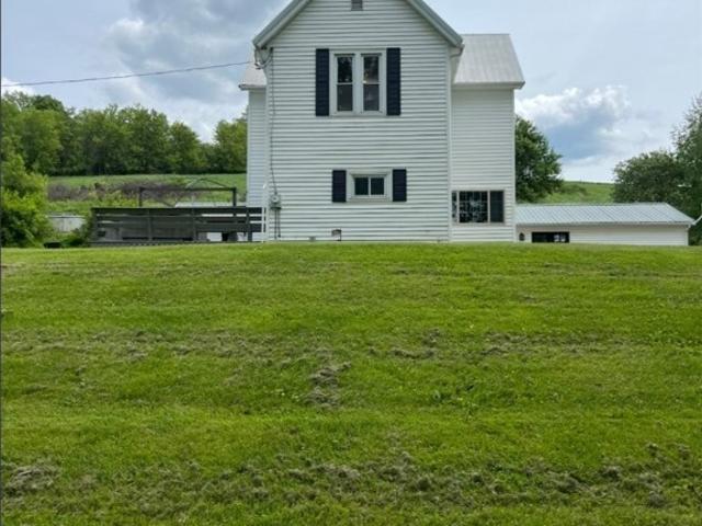 3992 Center Road
