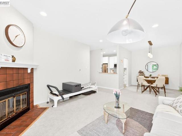39931 Cedar Blvd 309