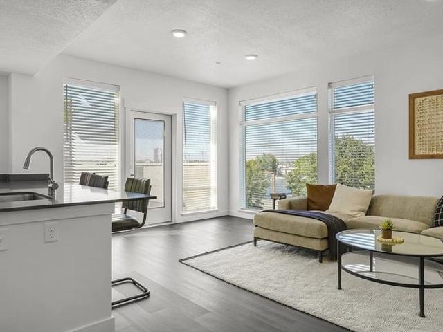 3993 S Main St, Millcreek, UT 84107