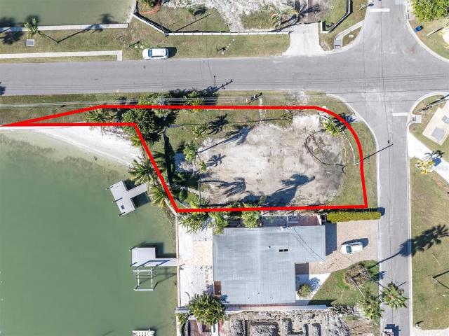 399 161st Ave, Redington Beach, FL 33708 | MLS #TB8390