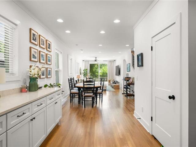 399 8th Street NE