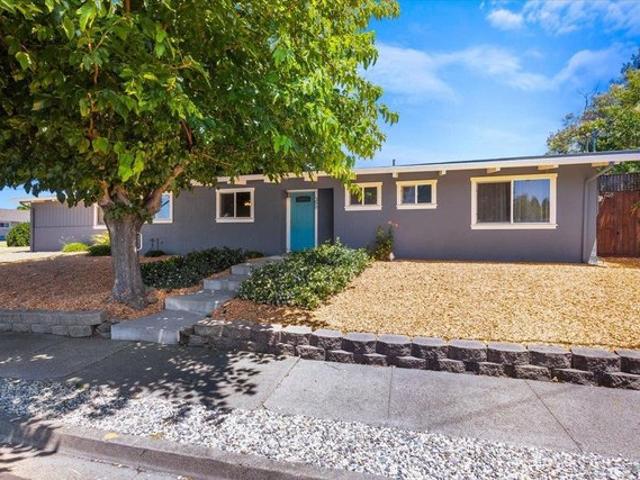 399 Bonnie Ave, Rohnert Park, CA 94928