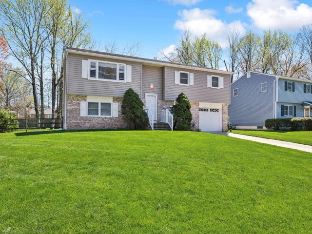 399 Green Ln, Ewing, NJ 08638 | MLS #NJME2075