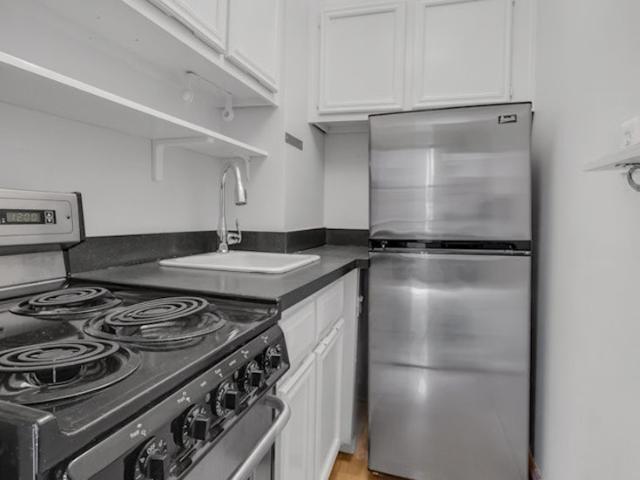 399 E 78TH Street 4B