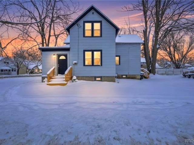 399 Fredericka St, North Tonawanda, NY 14120