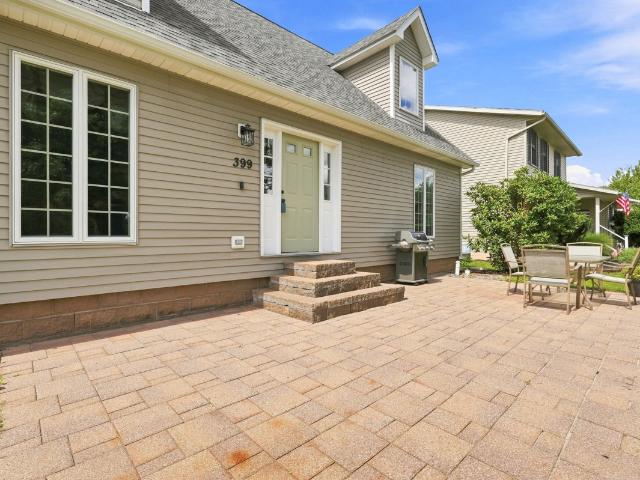 399 Lincoln Ave