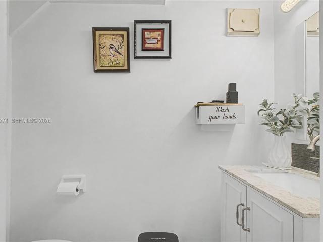 399 NW 72nd Ave, Unit 320, Miami, FL 33126 | MLS #A11971