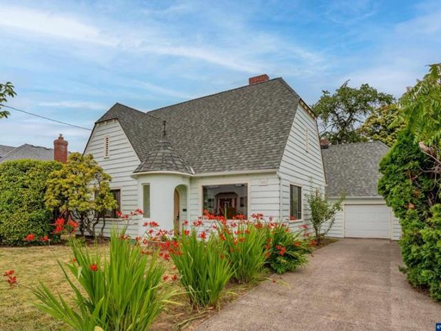 399 S Main St, Lebanon, OR 97355