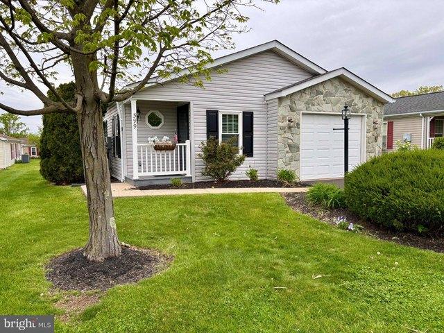 399 Spring Meadow Cir, New Hope, PA 18938
