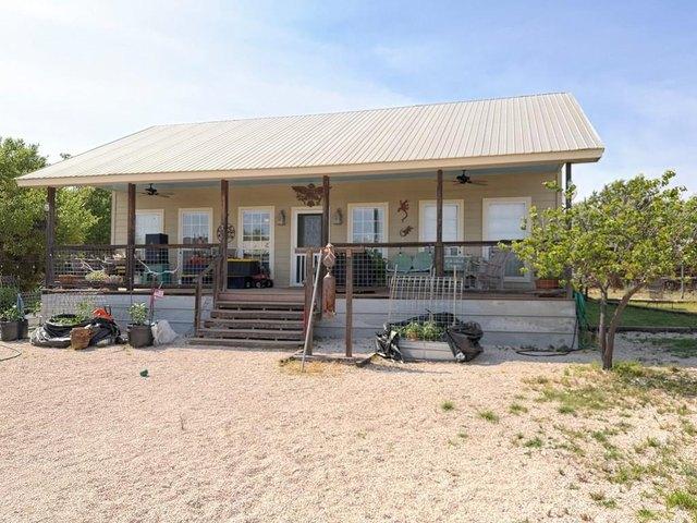 399 W Whitetail Trl, Fort McKavett, TX 76841