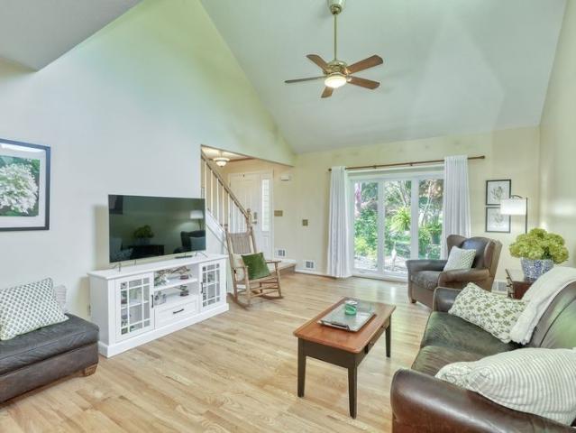 399 Thrushwood Lane
