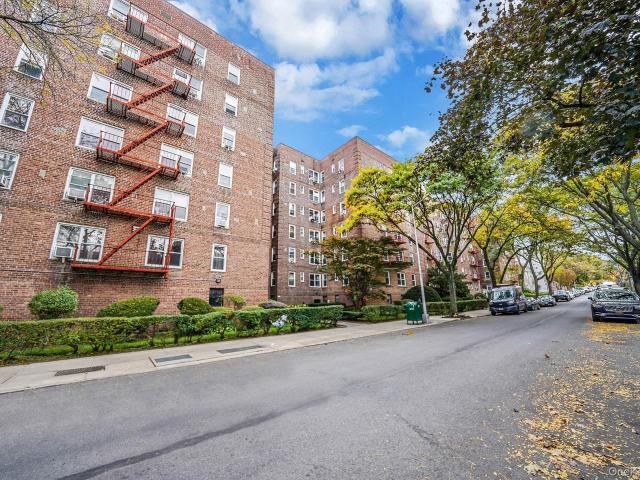39 45 51st Street, Unit 5C | Compass