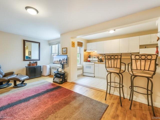 39 50 52nd Street, Unit 1B