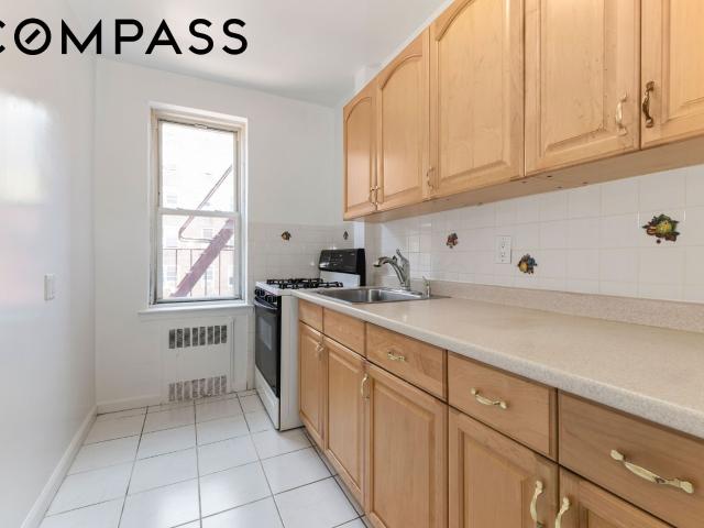 39 65 51st Street, Queens, NY