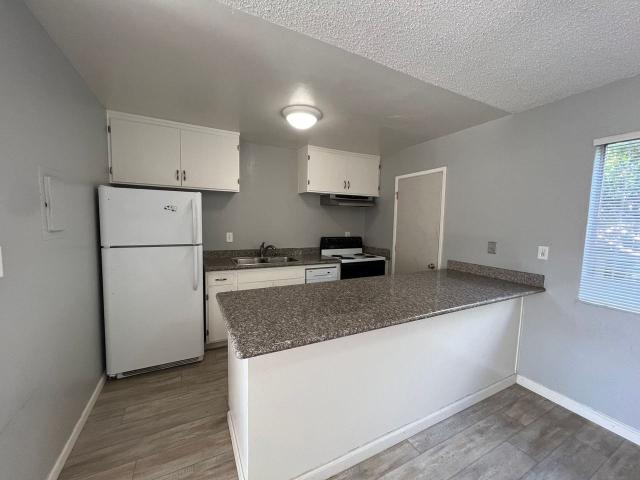 39 0111 2 Bedroom Apartment for Rent at 1530 Alta Glen Ct, San Jose, CA 95125 Willow Glen