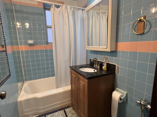 39 20 52nd Street, Unit 2G