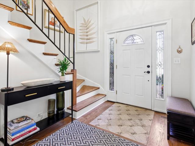 39 The Court Of Cobblestone, Northbrook, IL 60062 | MLS #12623 | Compass