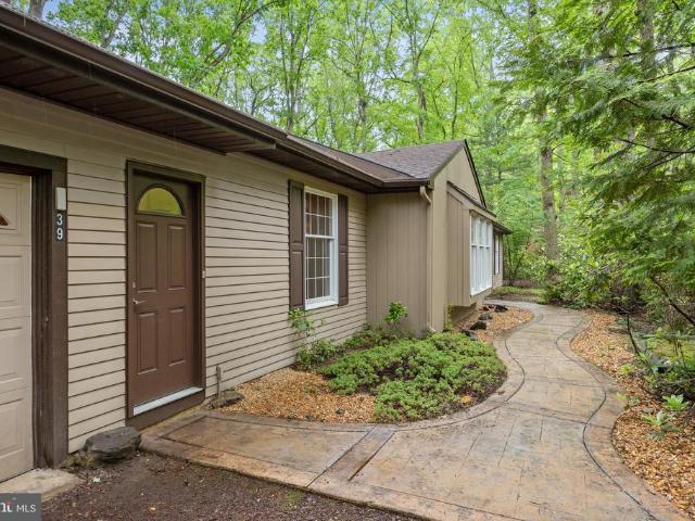 39 Thunderhead Drive