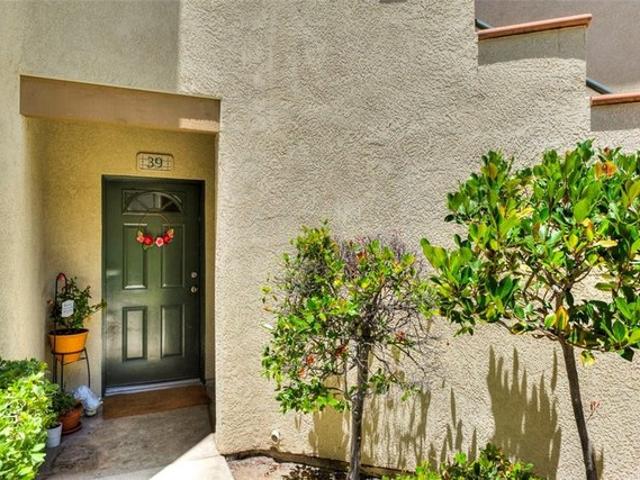 39 Via Ermitas, Rancho Santa Margarita, CA 92688