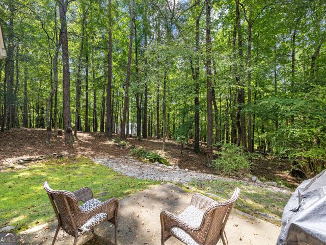 39 Village Pointe Drive