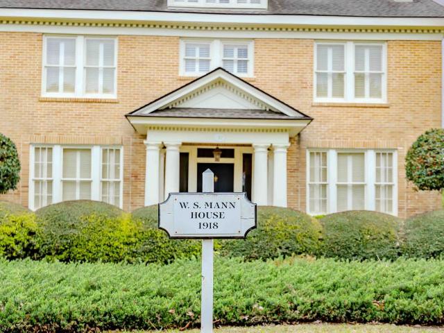 39 W Graham Street