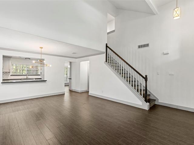 39 W Tallowberry Drive