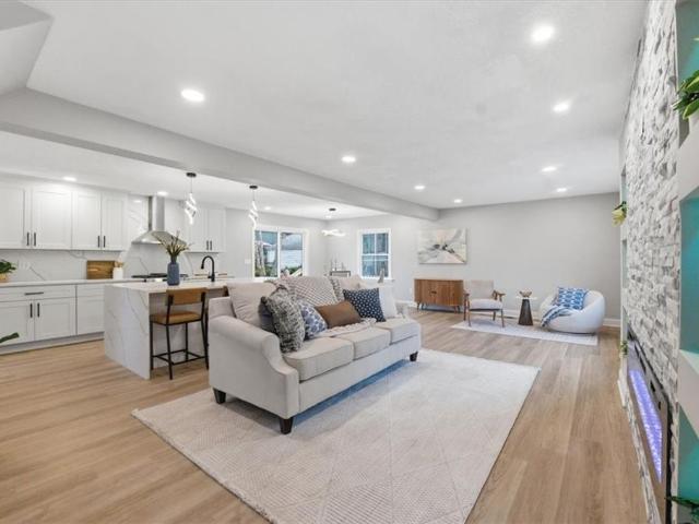 39 W 70th Ter, Kansas City, MO 64114 | MLS #2602 | Compass