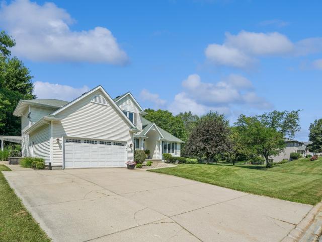 39 White Pine Road