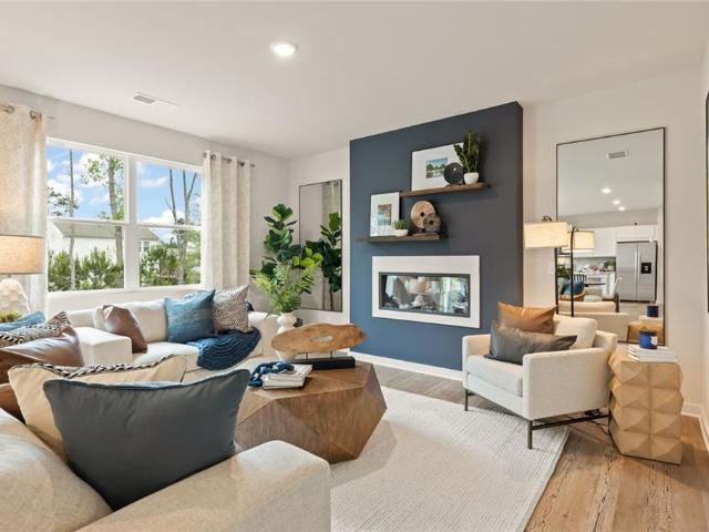 39 Whispering Oak Way
