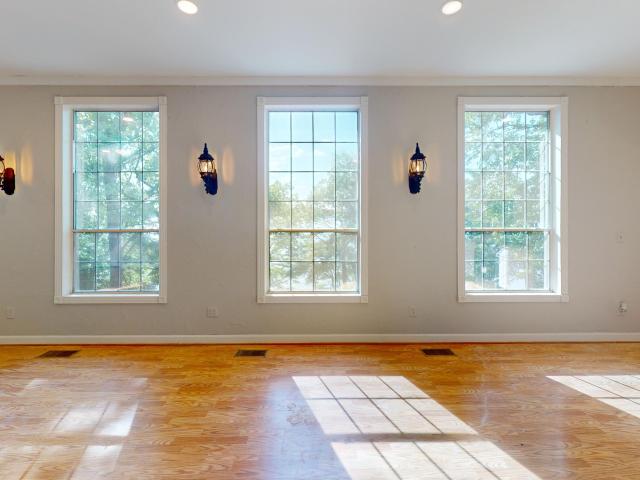 39 Whispering Winds Road