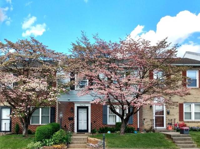 39 William Penn Dr, Chambersburg, PA 17201