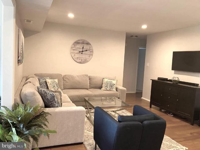 39 A Sumac Court